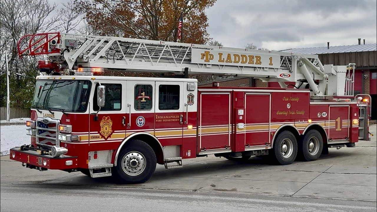 [Q+Horn] Indianapolis Fire Department Ladder 1 Responding 11-21-24 ...