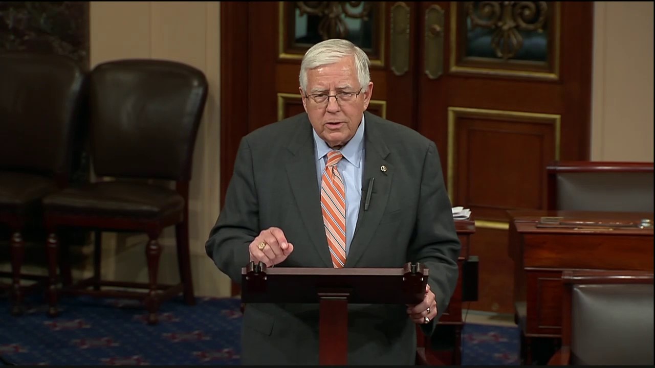 Senate confirms Senator Sessions to be attorney general - YouTube