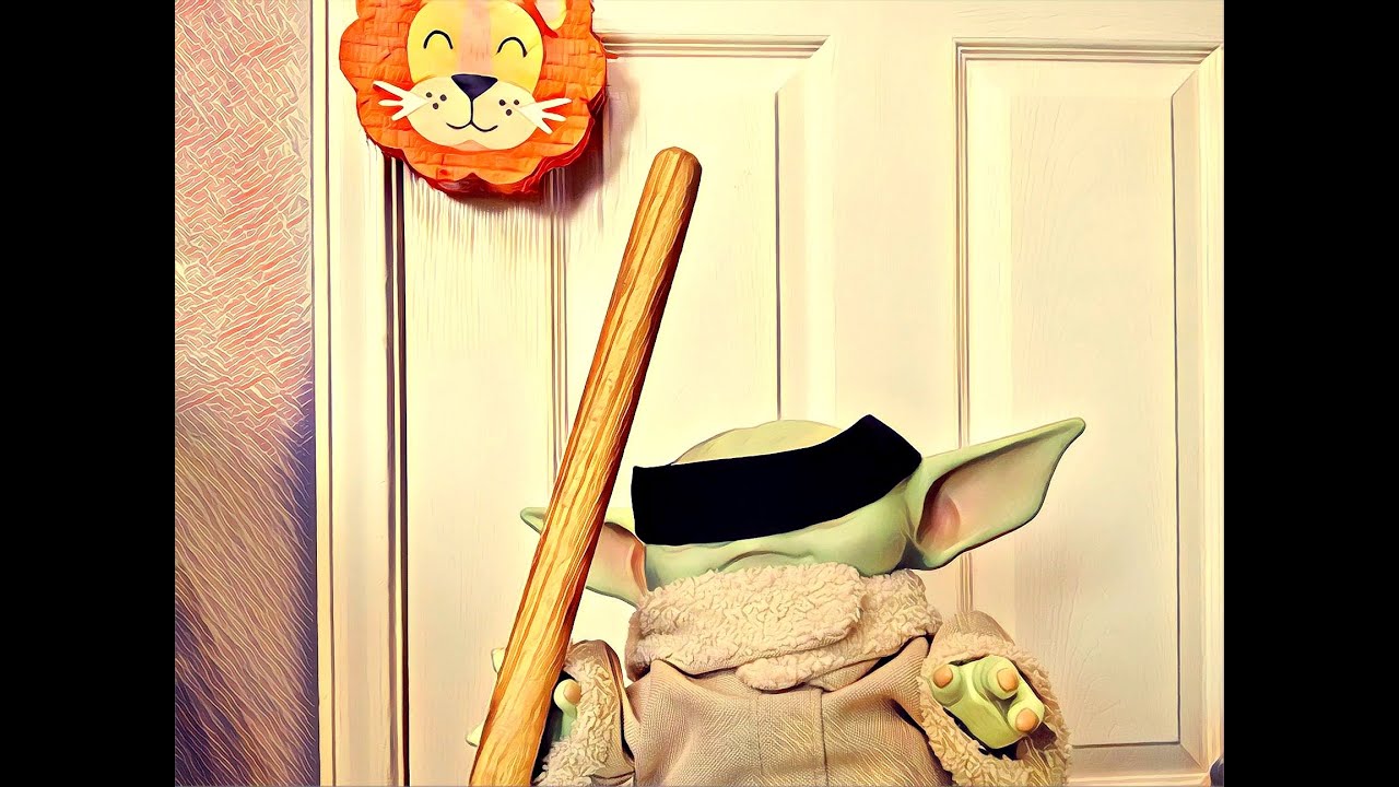 Baby Yoda (TikTok): Tiny Piñata! (grogu) - YouTube