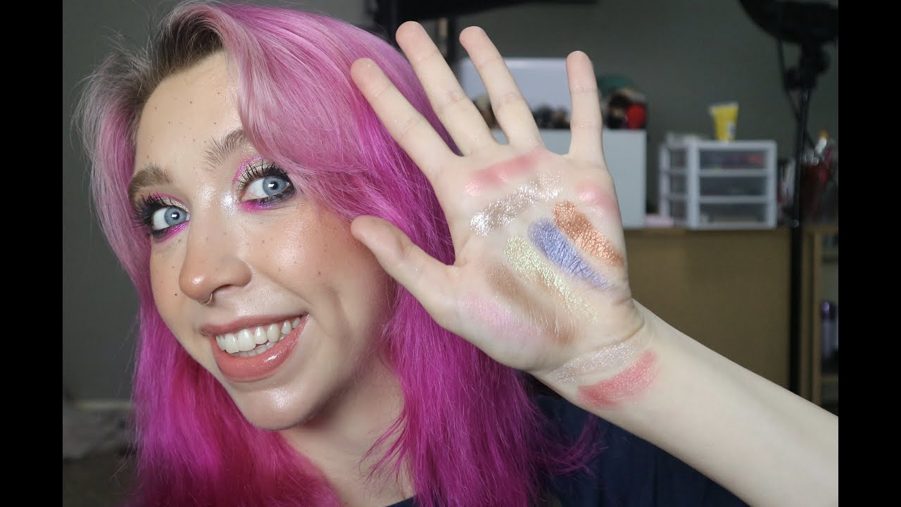 SWATCH SPARKLY EYESHADOW WITH ME TO CURE MY DEPRESSION LOL ...