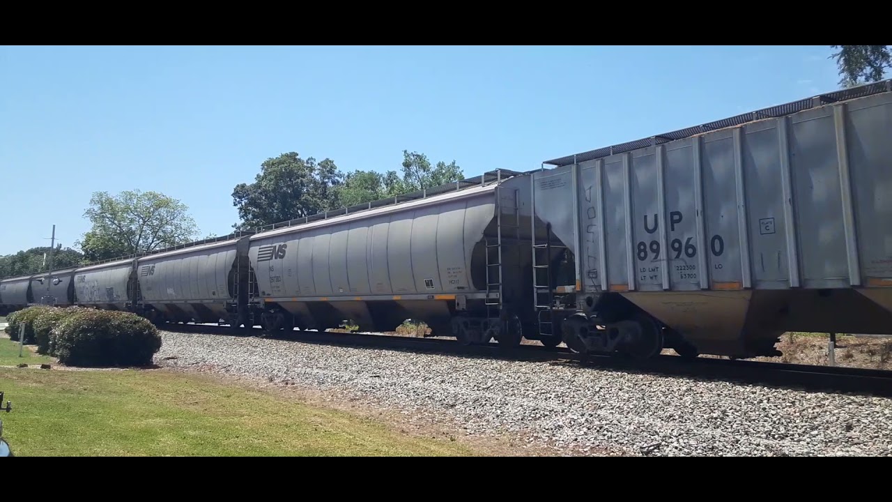 NS 46R with NS 4355 AC44C6M NS 4143 AC44C6M and NS 9759 D9-40CW - YouTube