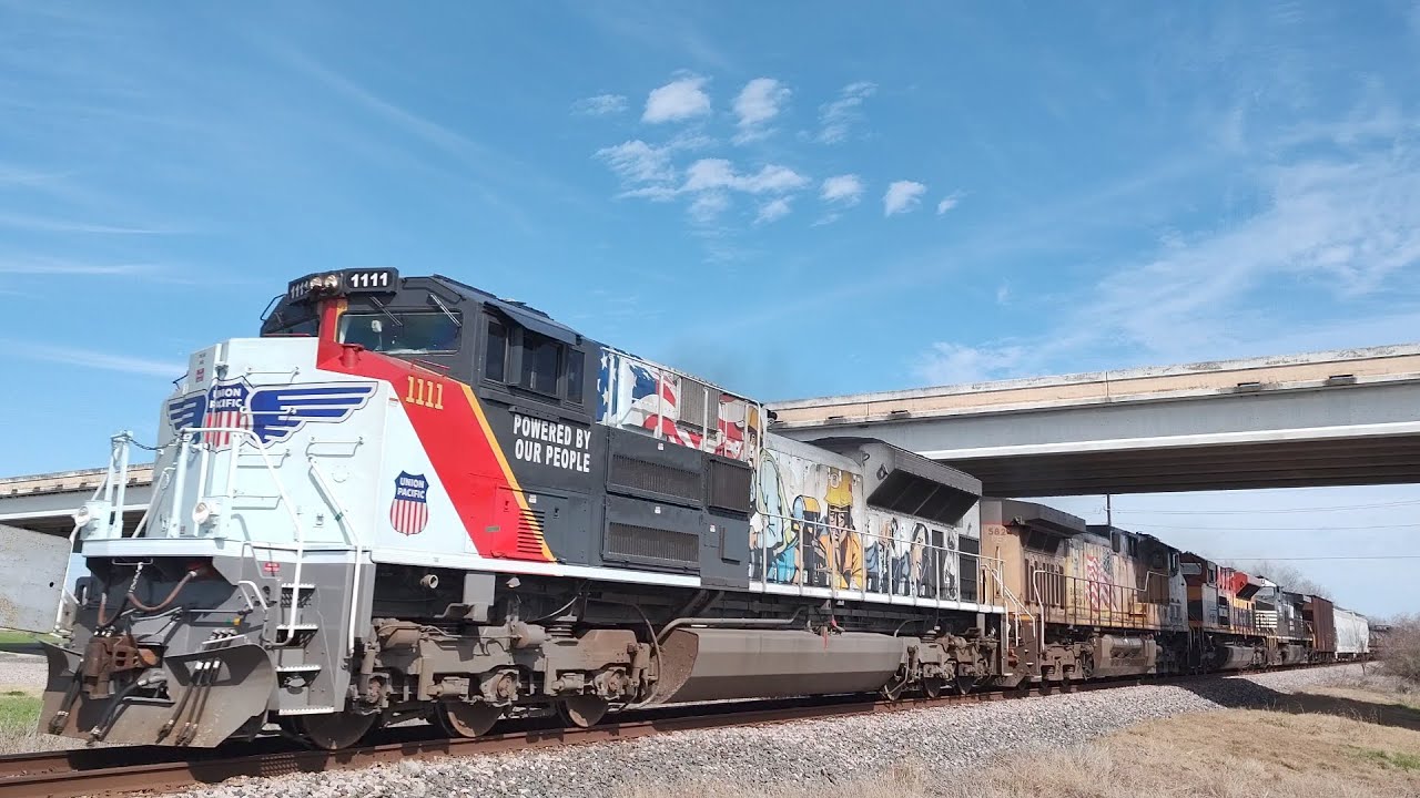 UP 1111 POWERED BY OUR PEOPLE Leads MEWMX-14 2/14/24 - YouTube