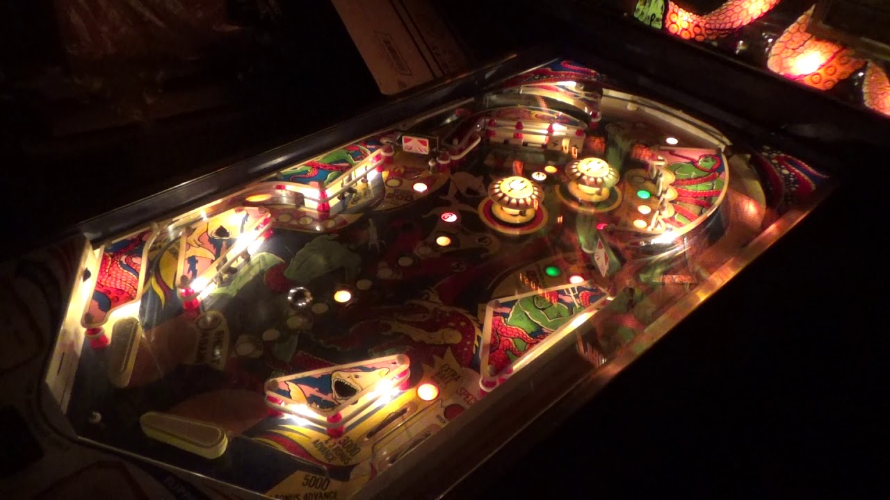 Trident Pinball by Stern 1979 - YouTube