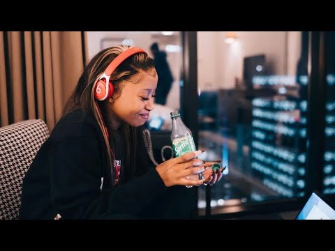 Uncle Waffles and Drake… - YouTube