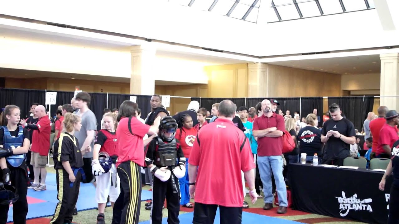 Casey Montgomery sparring 2014 battle of atlanta - YouTube