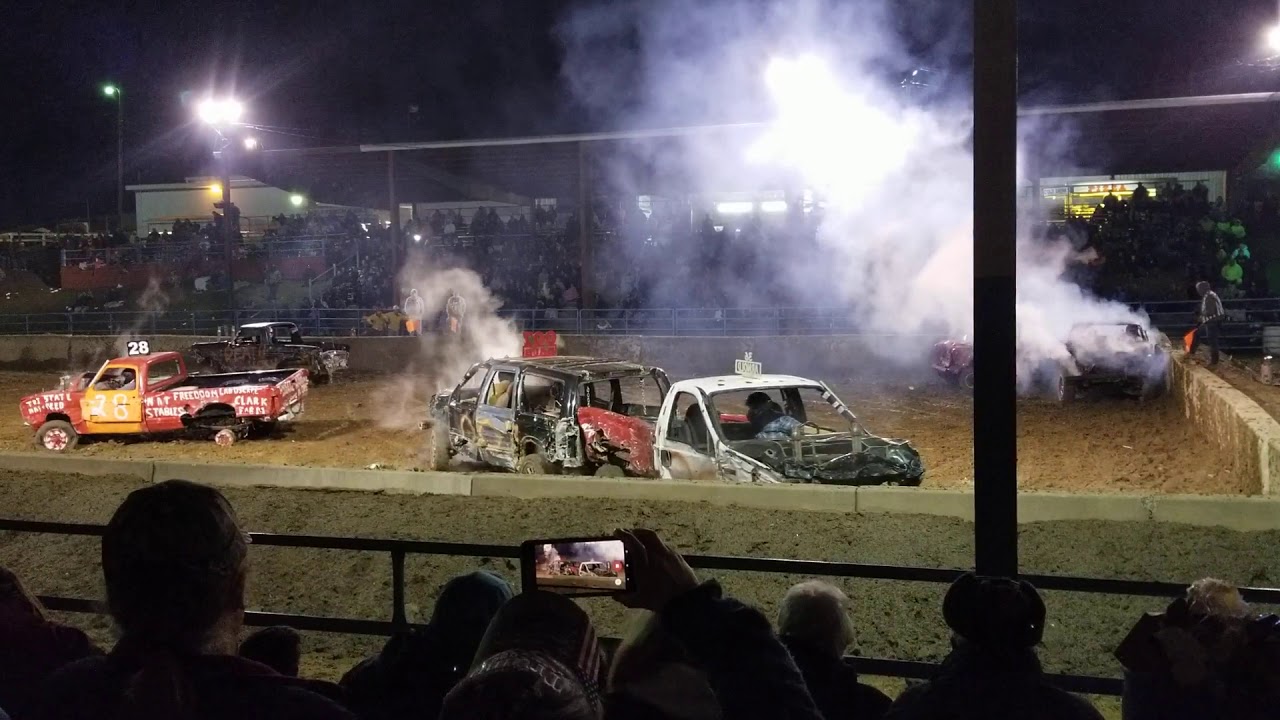 CARMAGEDDON: LAST DERBY EVER @ Mountain Springs Arena, Truck class ...