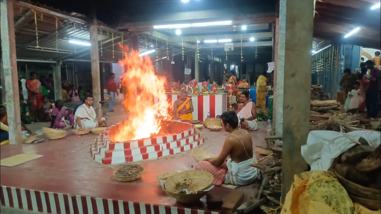 SRI PRATHIYANGIRA DEVI AVANI AMAVASAI HOMAM #avaniamavasai #ஆவனிஅமாவாசை ...
