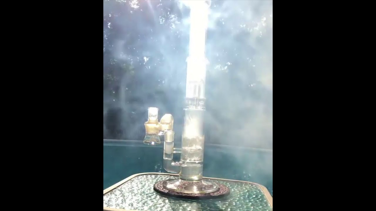 HOW TO GET VERY HIGH - FAT BONG RIPS COMPILATION 2019 - YouTube