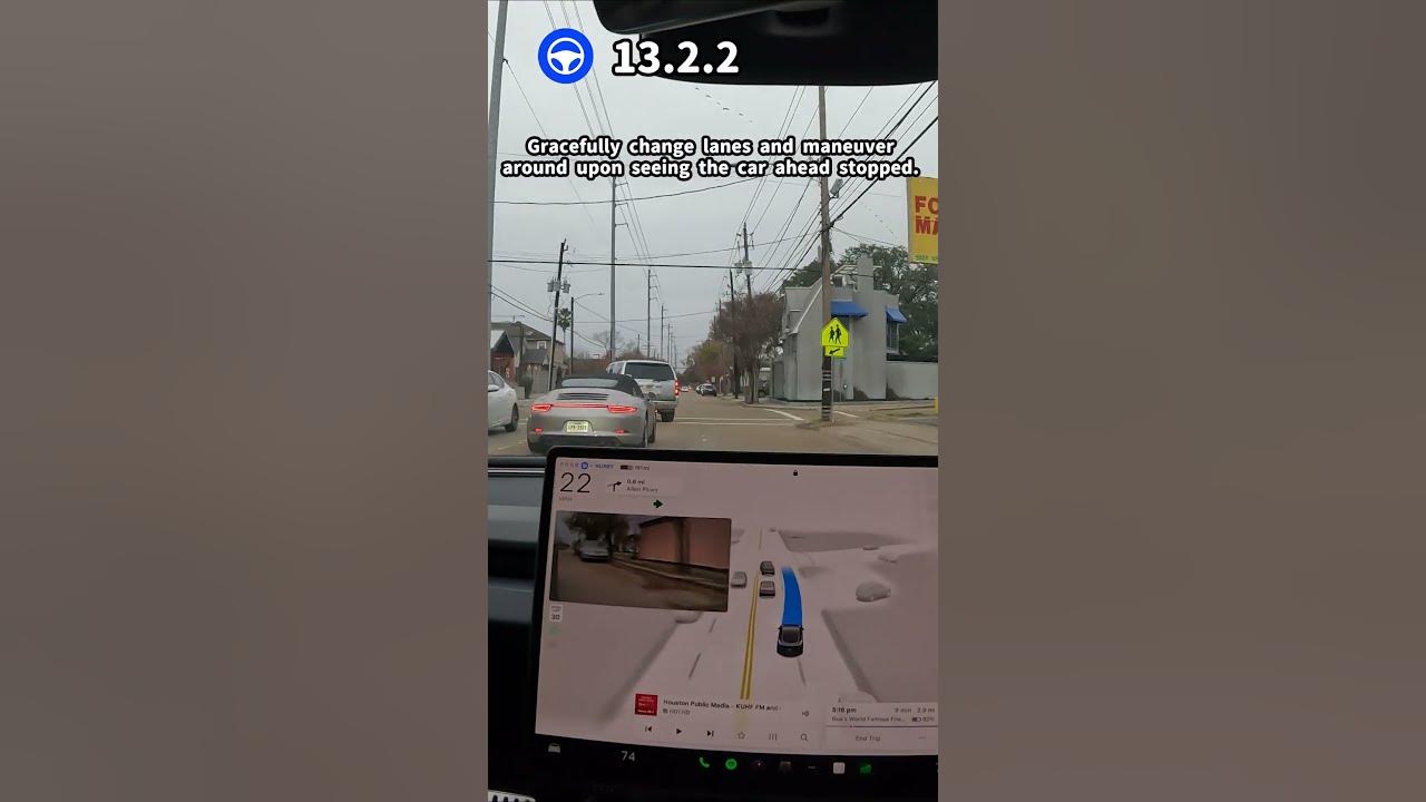 テスラ FSD Supervised v13.2.2 - 前方の停車している車を華麗に車線変更して回り込む - - YouTube