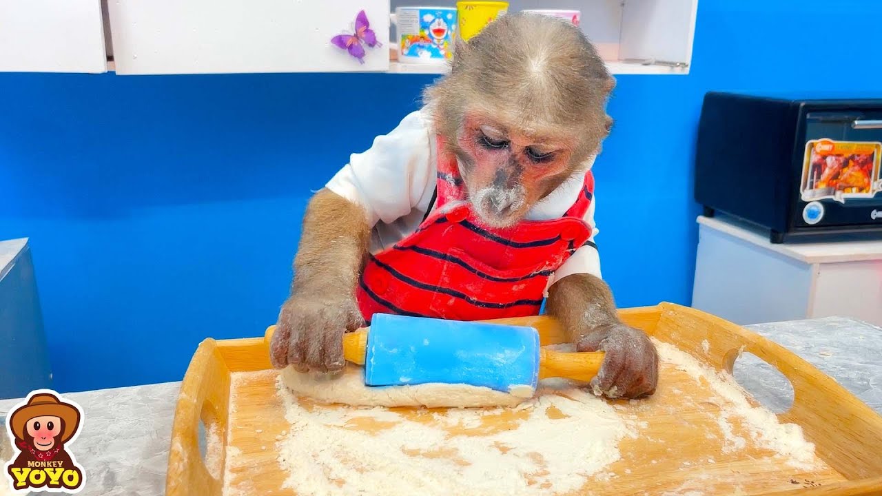 YoYo Jr try to making a cake and then... - YouTube