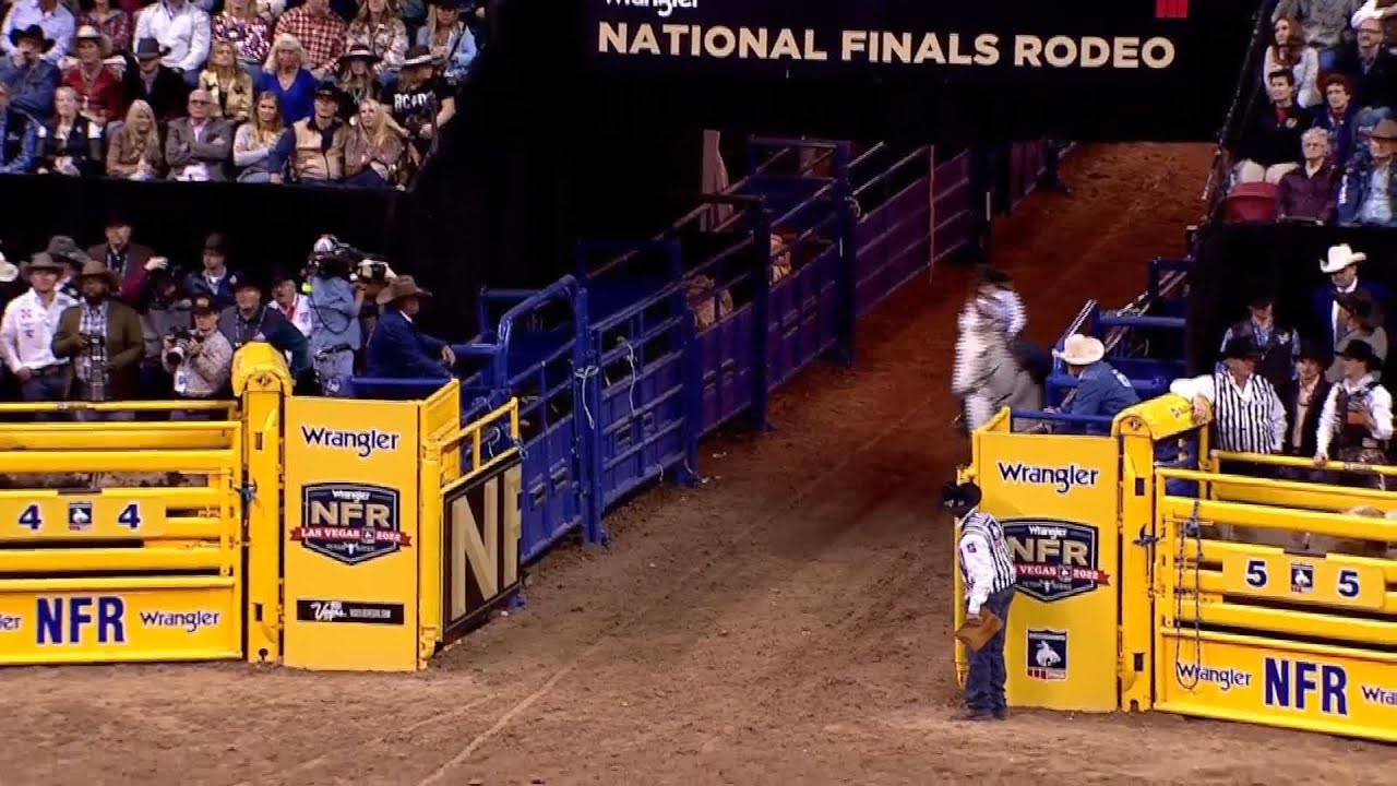Emily Beisel | 2022 NFR Round 9 - YouTube