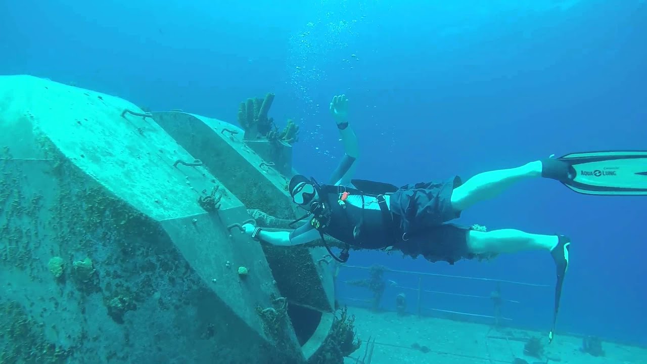 goofy diving - YouTube