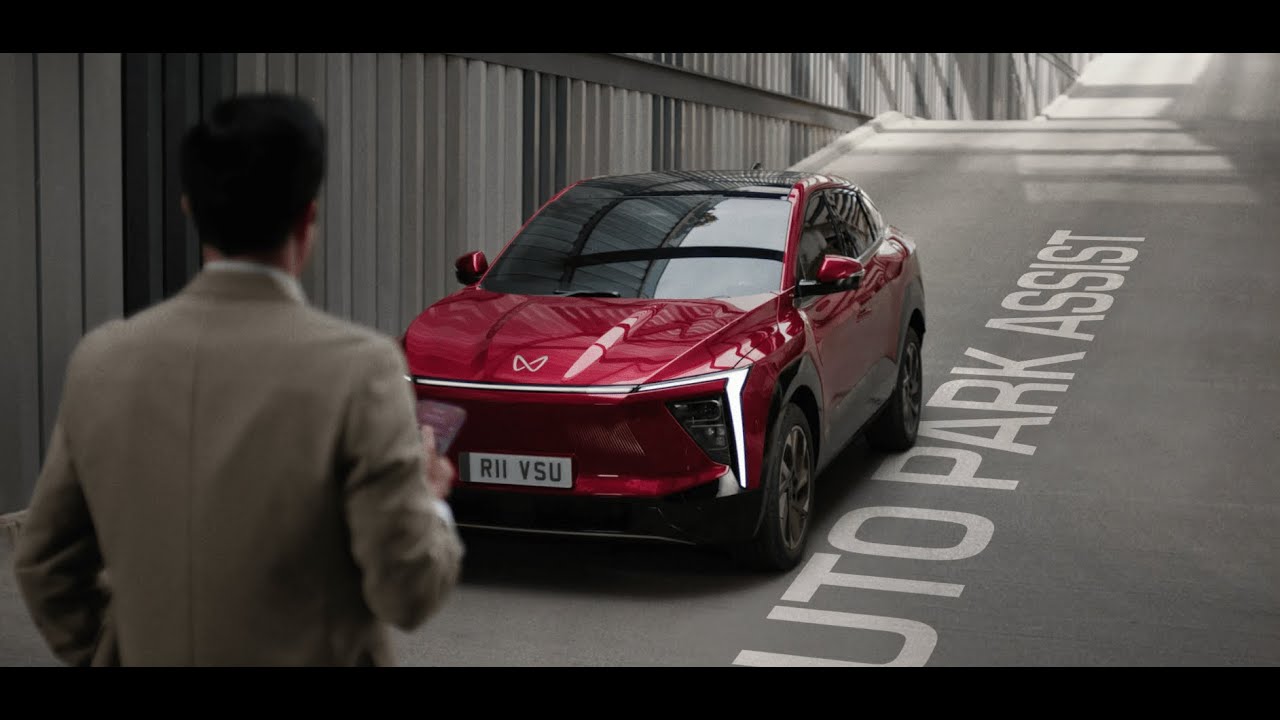 Mahindra XEV 9e | Auto Park Assist | Unlimit Love - YouTube