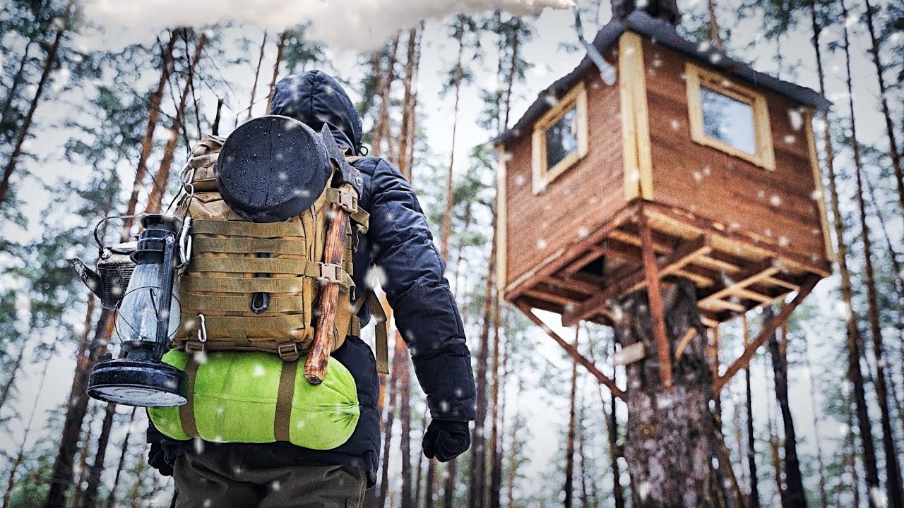 Living 24 hours in a cozy TREE HOUSE in the woods - ASMR Bushcraft ...