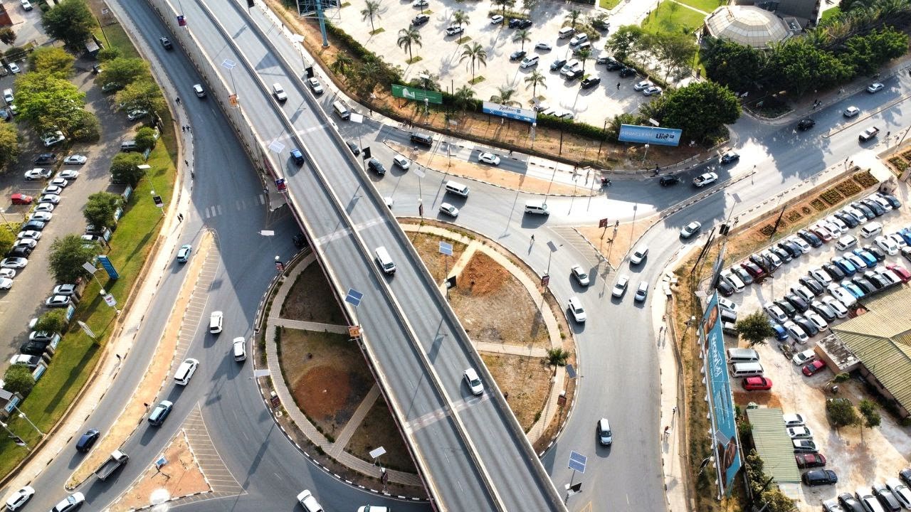 Driving through newly refurbished Zambian roads - YouTube