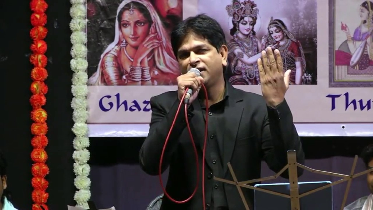 Zindagi Pyar Ka Geet Hai Live By Aslam Parvez - YouTube