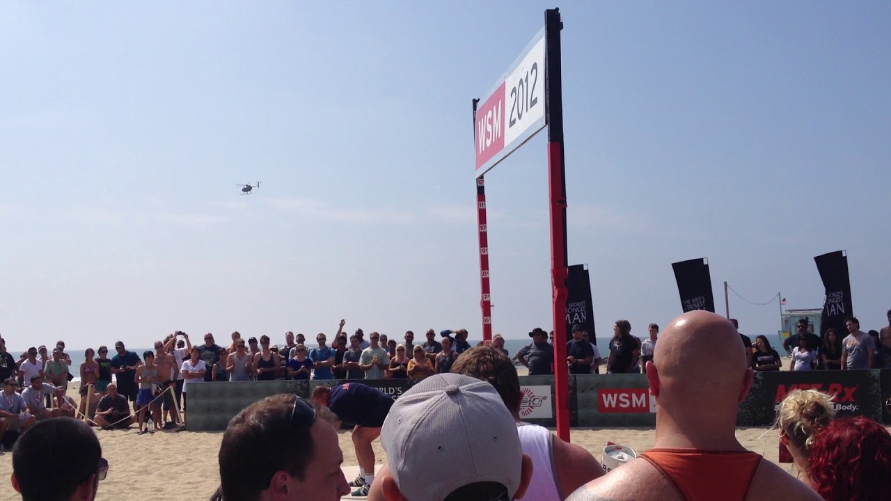 World's Strongest Man Keg Toss Venice Beach 2012 - YouTube