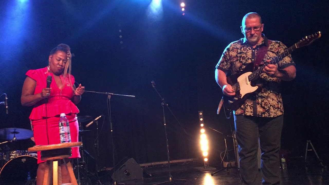 Michele "Sugar Queen" DENISE & Straight Blues Band - YouTube