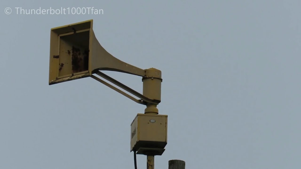 Federal Signal Thunderbolt 1000T Siren Test | Full Alert | Ashland, OH ...