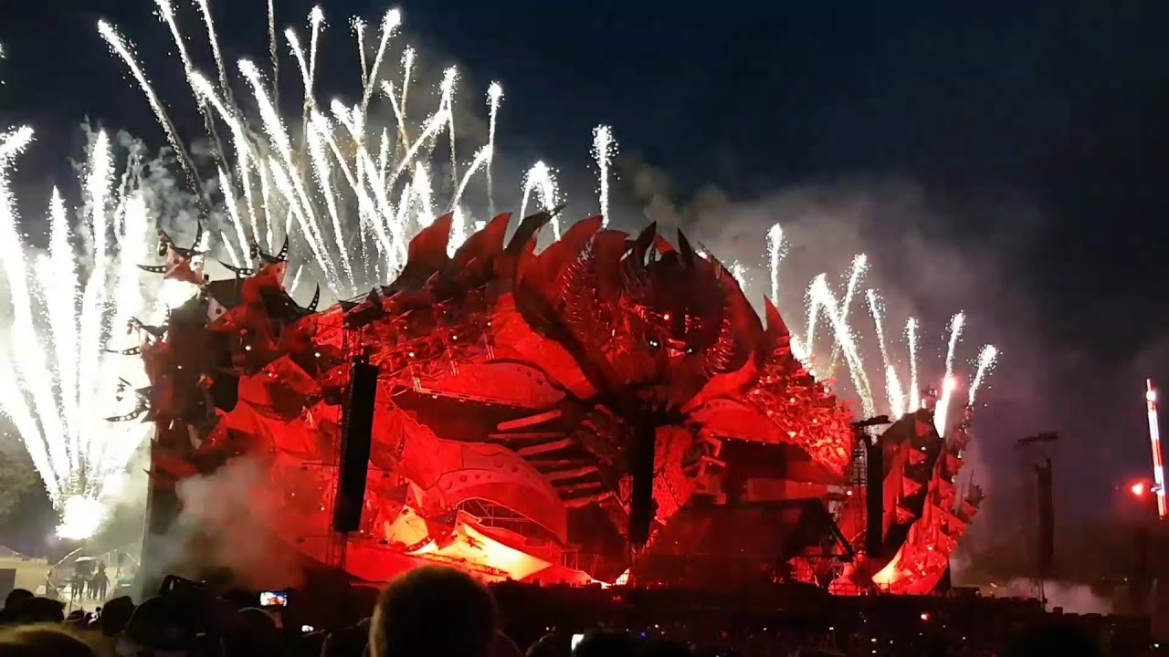 Defqon.1 2018 (Maximum Force) Full Endshow Fireworks & Laser Show - YouTube