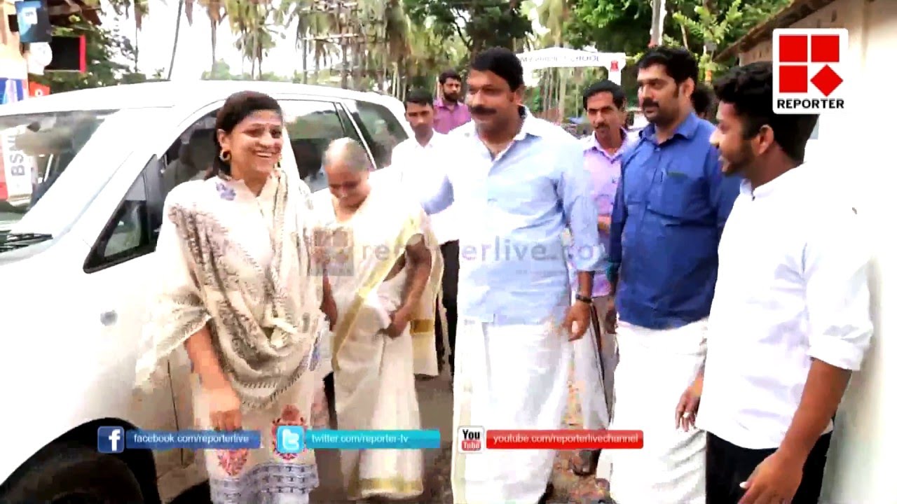 M V Nikesh Kumar cast his vote in Bernassery - YouTube