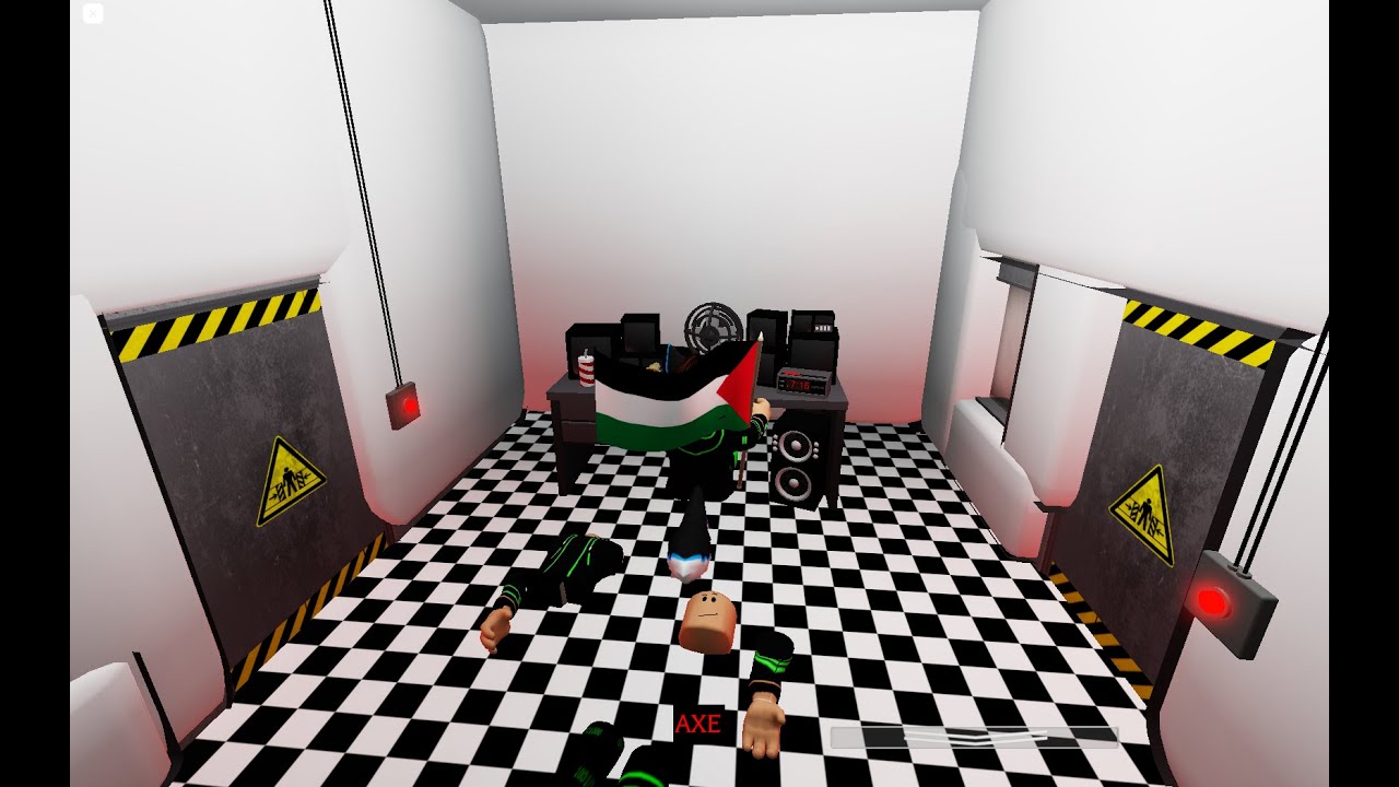 Me play my friend's FNAF RP game - YouTube