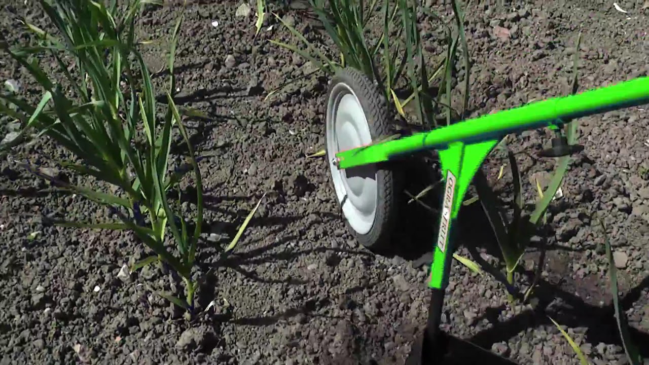 Ciclo Azada Wheel Hoe en la huerta Smart Mapa - YouTube