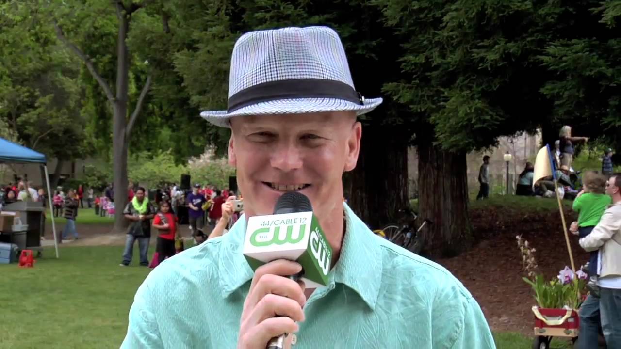 33rd Annual Spring Parade CW 44 Cable 12 - YouTube