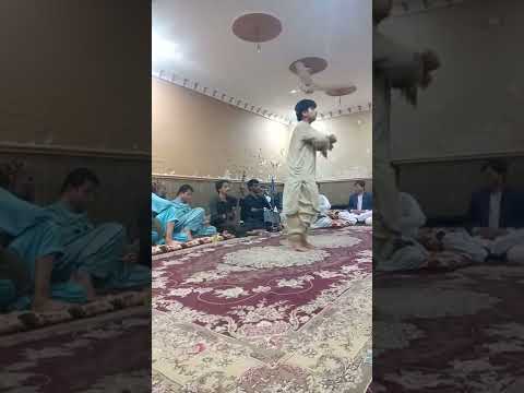 آهنگ استاد قنداری  دمبوره قد بلند قامت بلند