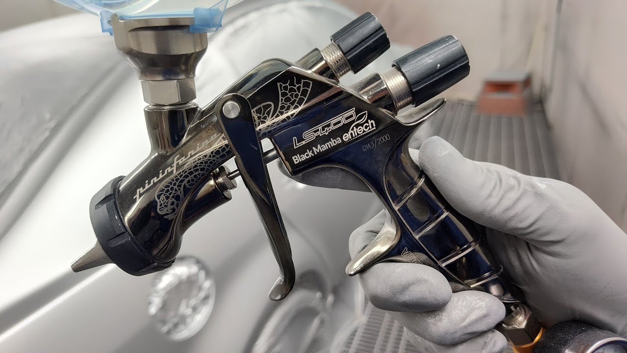 Iwata Black Mamba: Clear Coat Stage VF Calais Respray - YouTube