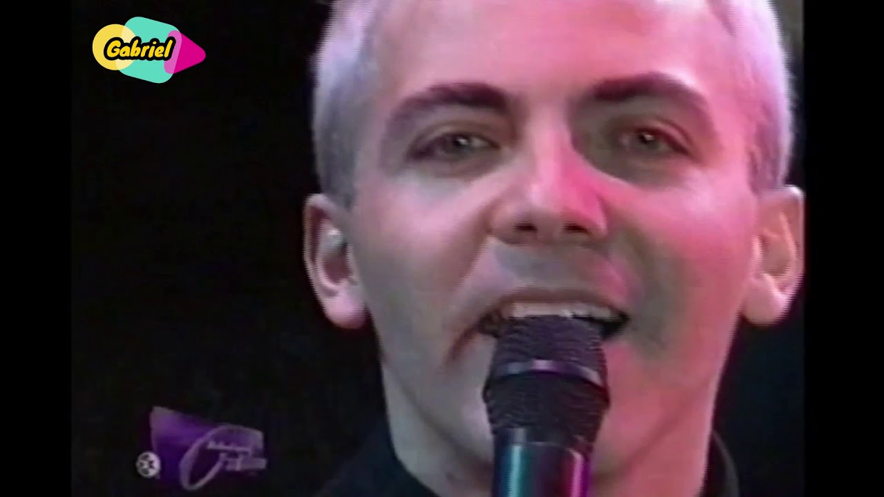 Cristian Castro - Vuelveme a querer y Lo mejor de mi (Zócalo de México ...