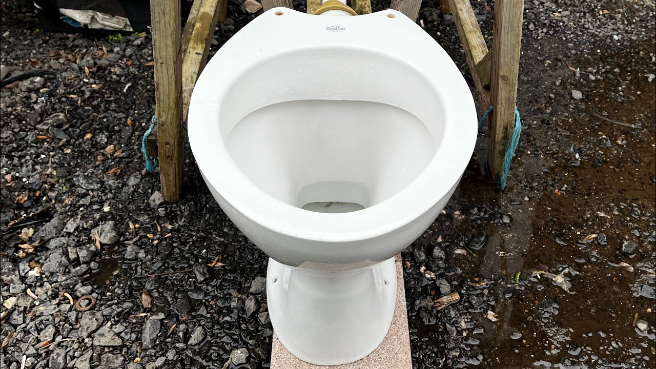 1971 Royal Doulton New Victor Toilet - YouTube