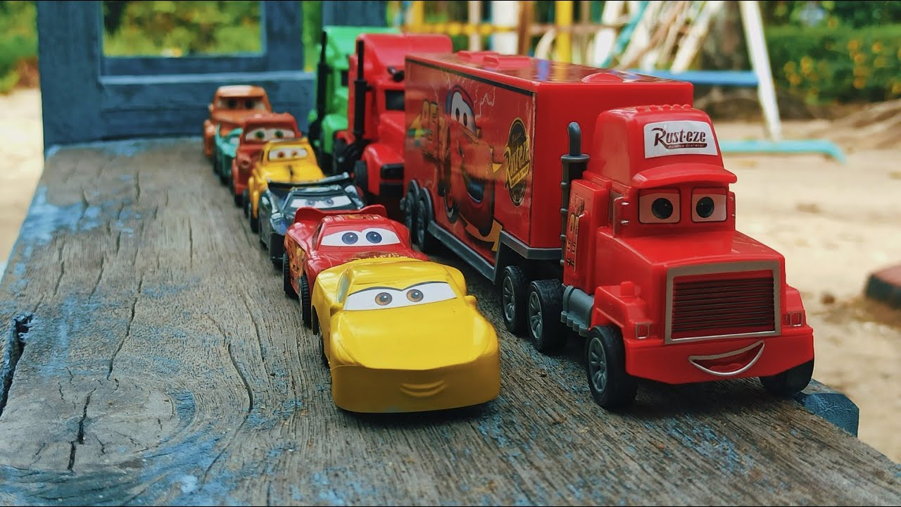 Looking For Car Toys: Lightning McQueen, Mater, Luigi, Cruz, Tayo, Rogi ...