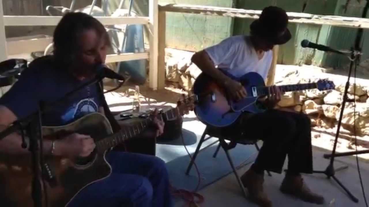 Mystified by the Moon - Doug & Rich (live at the 4th Adams' Pack ...