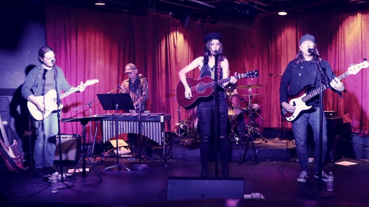 Laura Rabell - The Highway live at The 5 Spot - YouTube