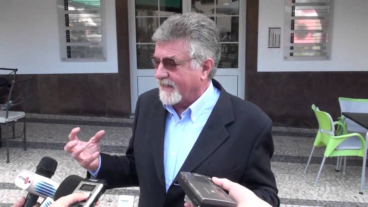 Emanuel Jardim Fernandes Reuniao AAM 25 5 2009 - YouTube