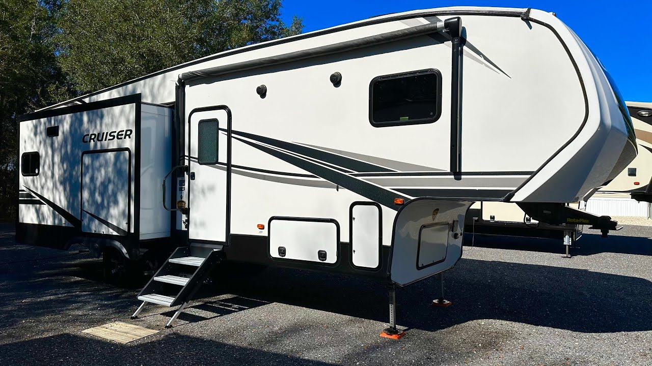 SOLD 2021 Cruiser Aire By Crossroads Model 28RD - YouTube