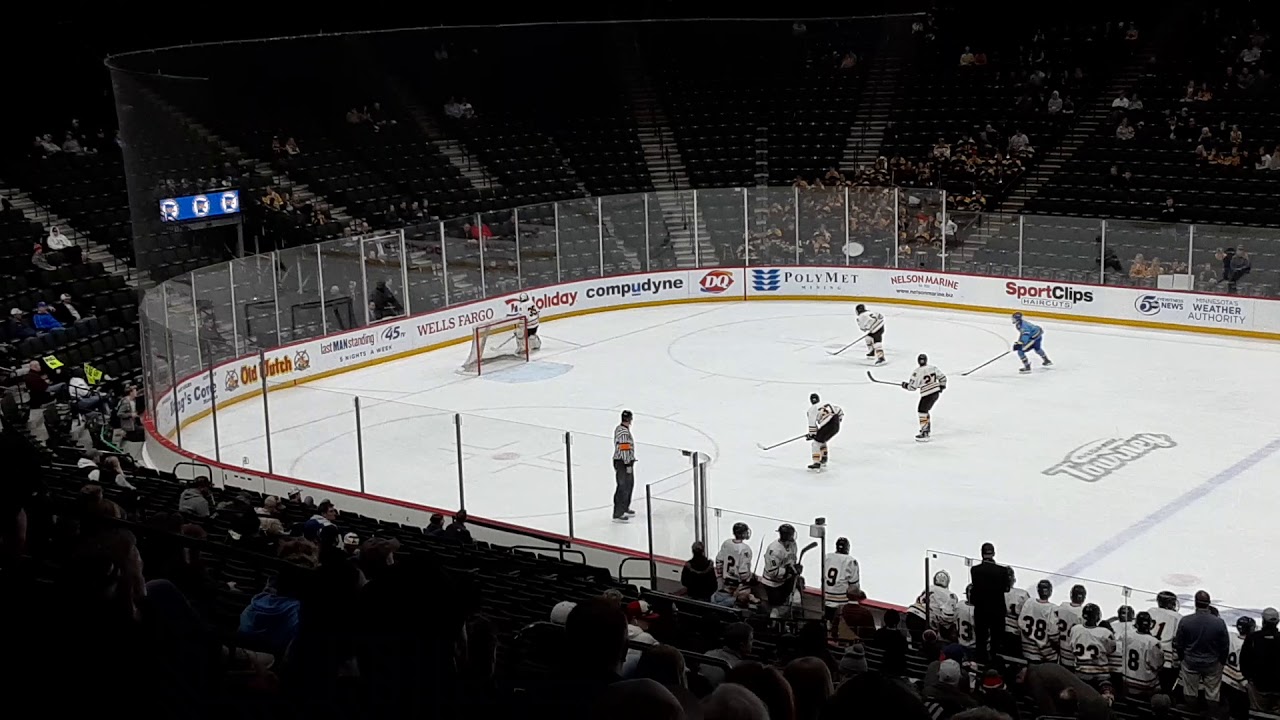 Warroad Adds Another! 2-1 Warroad - YouTube