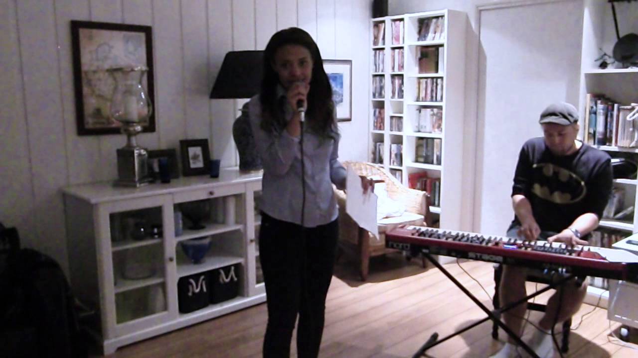 Maria Wiik og Daniel Marken - You´ll Never Walk Alone - YouTube