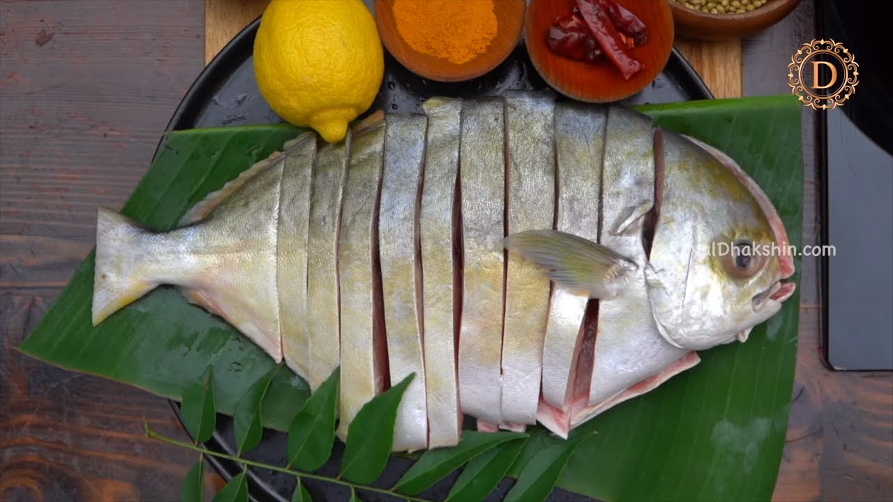 Pomfret Fish kulambu | சுவையாக வவ்வால் மீன் குழம்பு | Malabar style ...