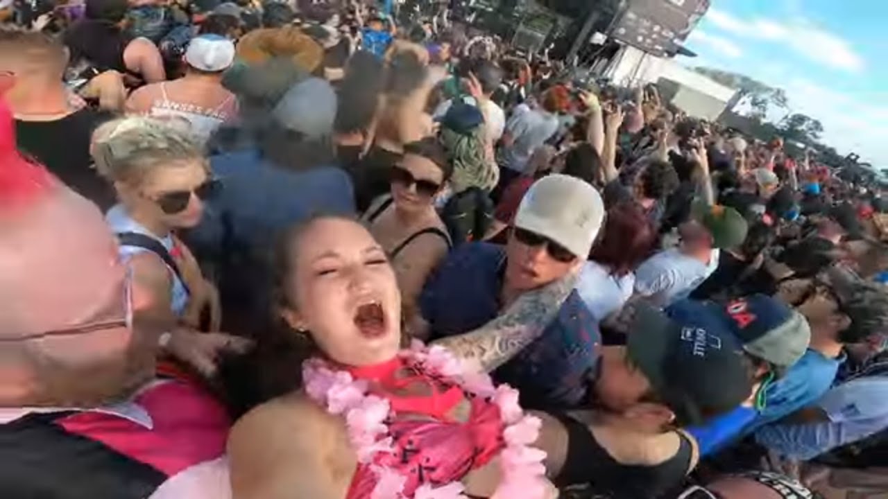 Hawthorne Heights live @ Heart Support Fest 2023 - Niki FM / Pens and ...