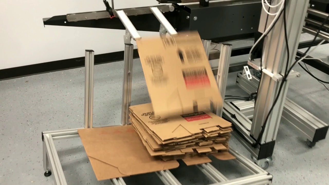 Vertical Case Transport with Labeling System and HSAJet MiniKey Printer ...