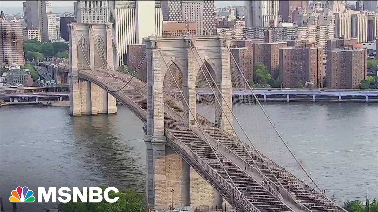 Major NYC landmark, the Brooklyn Bridge, celebrates big birthday - YouTube