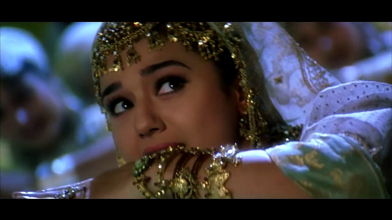 Bumbro Full Video HD Mission Kashmir Hrithik Roshan Preity Zinta - YouTube