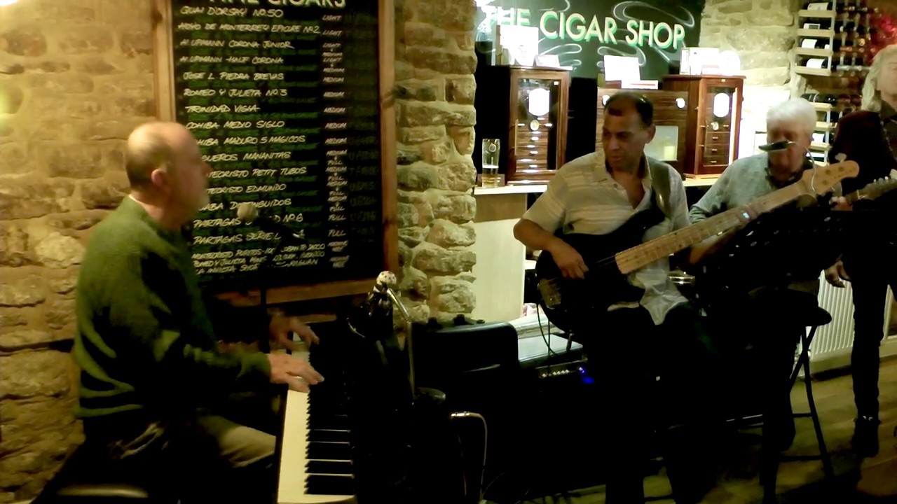 It's Alright - Andrew Chamberlain - Mark Griffiths - Bryan Paul - YouTube