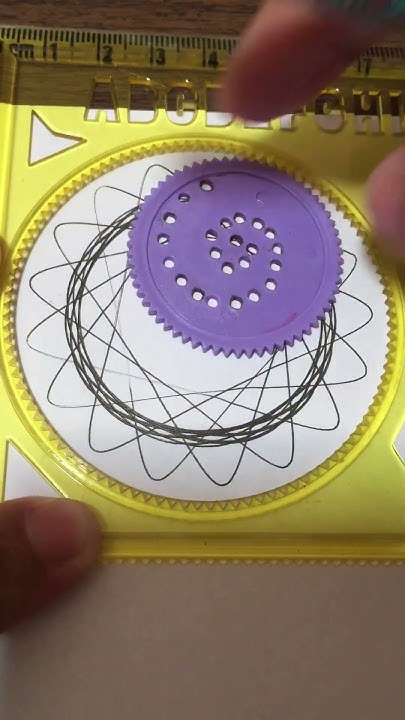Geometric shapes in a basic Spirograph design #shorts #ytshorts # ...