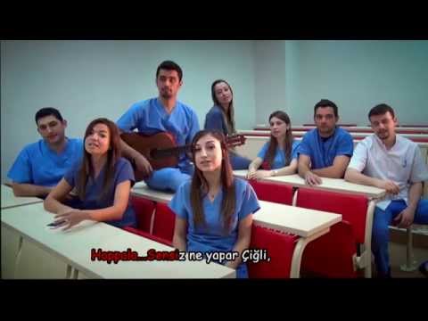 Öğrencilerinden profesöre “Candan Erçetin” klibi