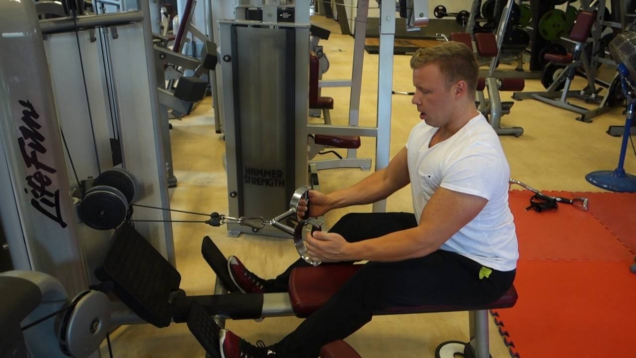 Seated Cable Row - YouTube