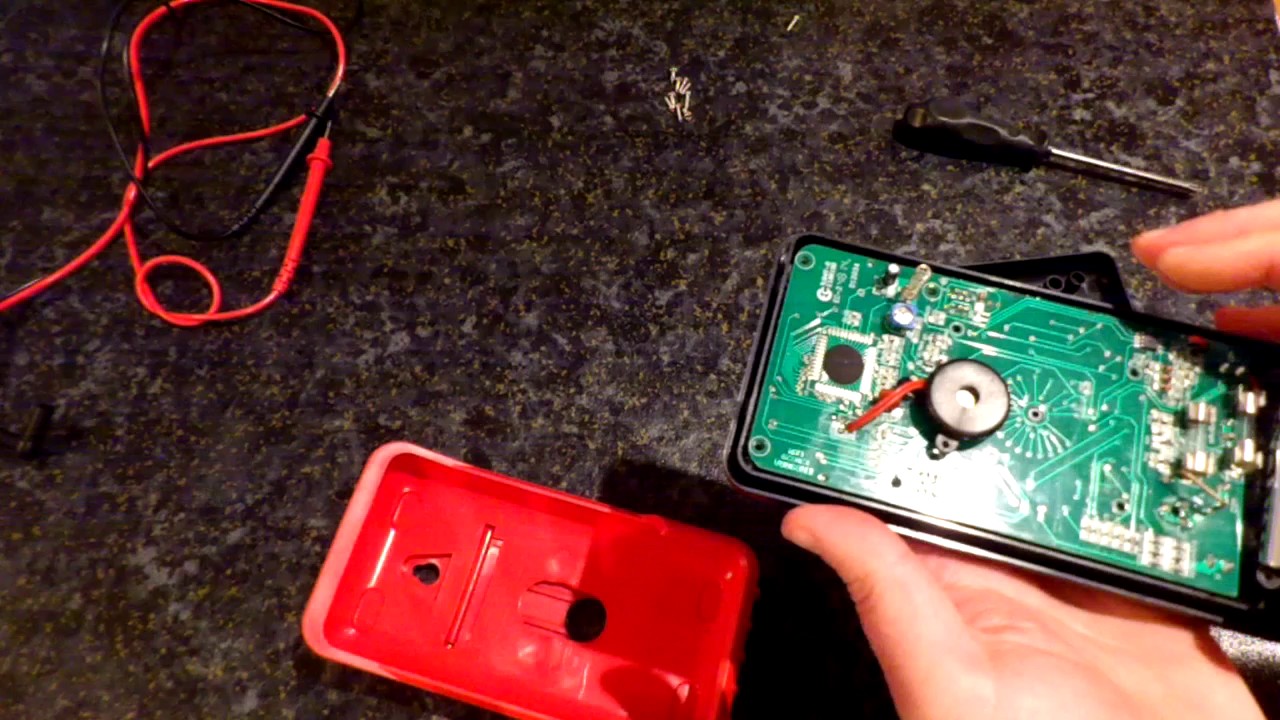 Teardown and Review of a Powerfix digital multimeter PDM 250 A2 - YouTube