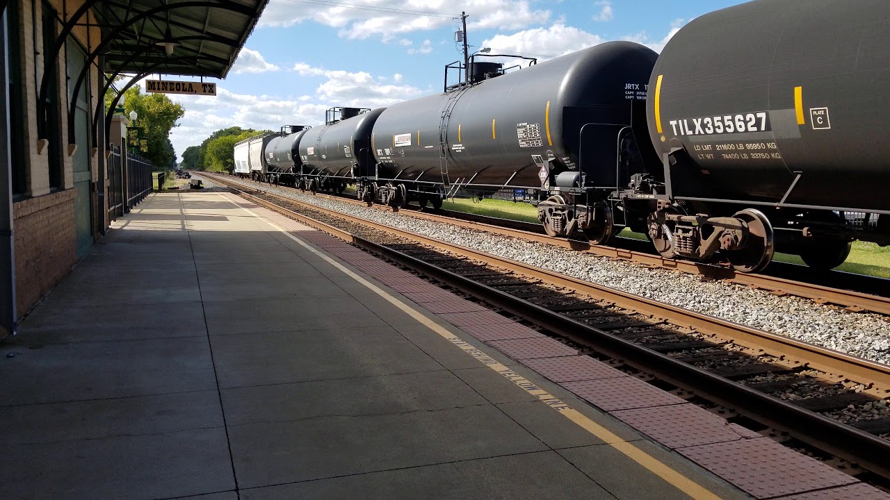 UP Chemical Train - 09/27/19 B - YouTube